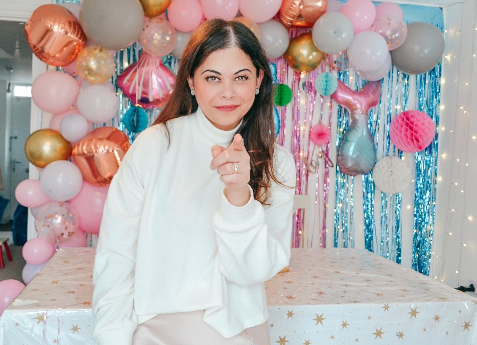 How to organise a kids birthday party on lockdown - Colour me in style