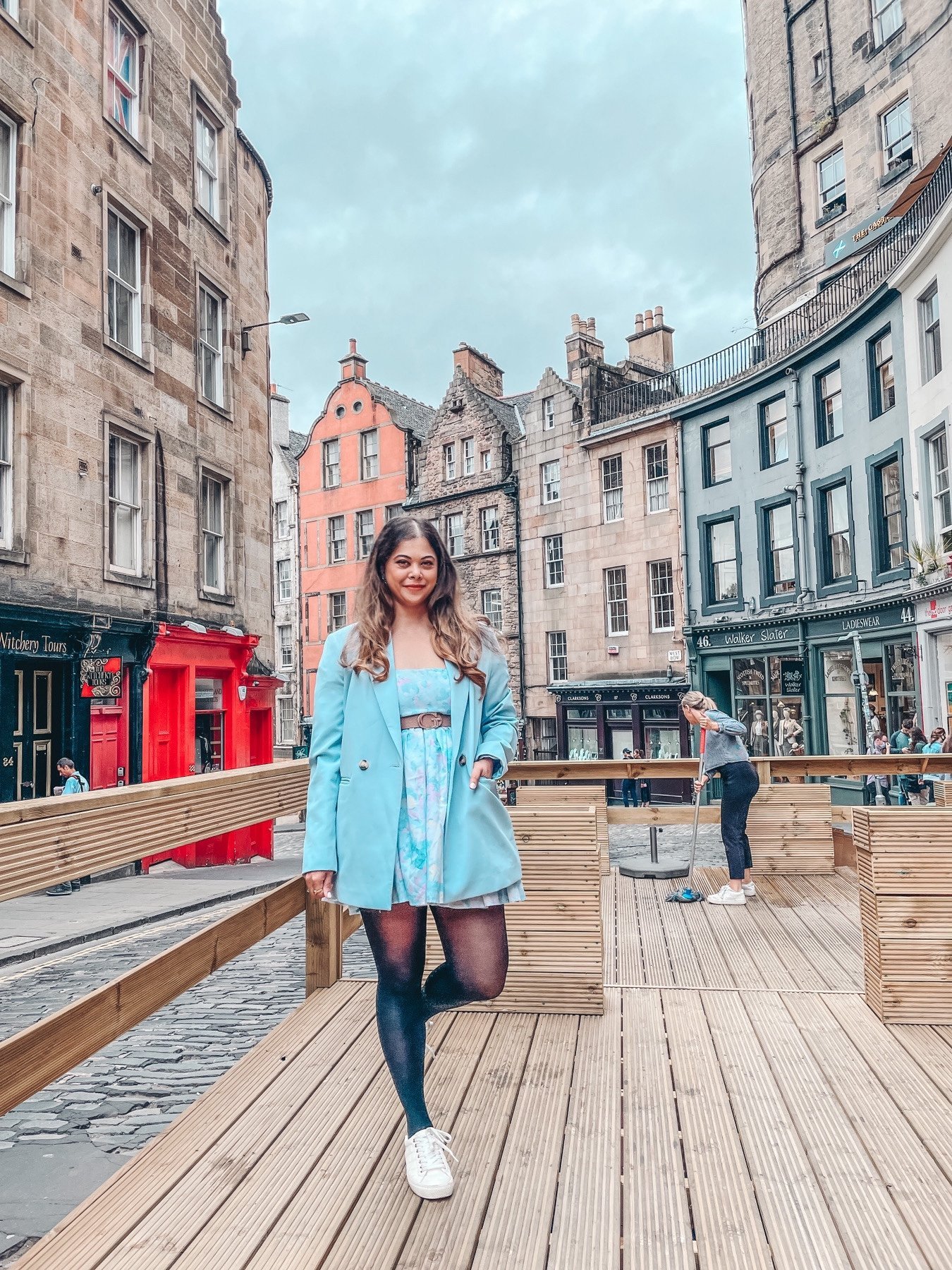 What's in my suitcase-Edinburgh edition - Colour me in style