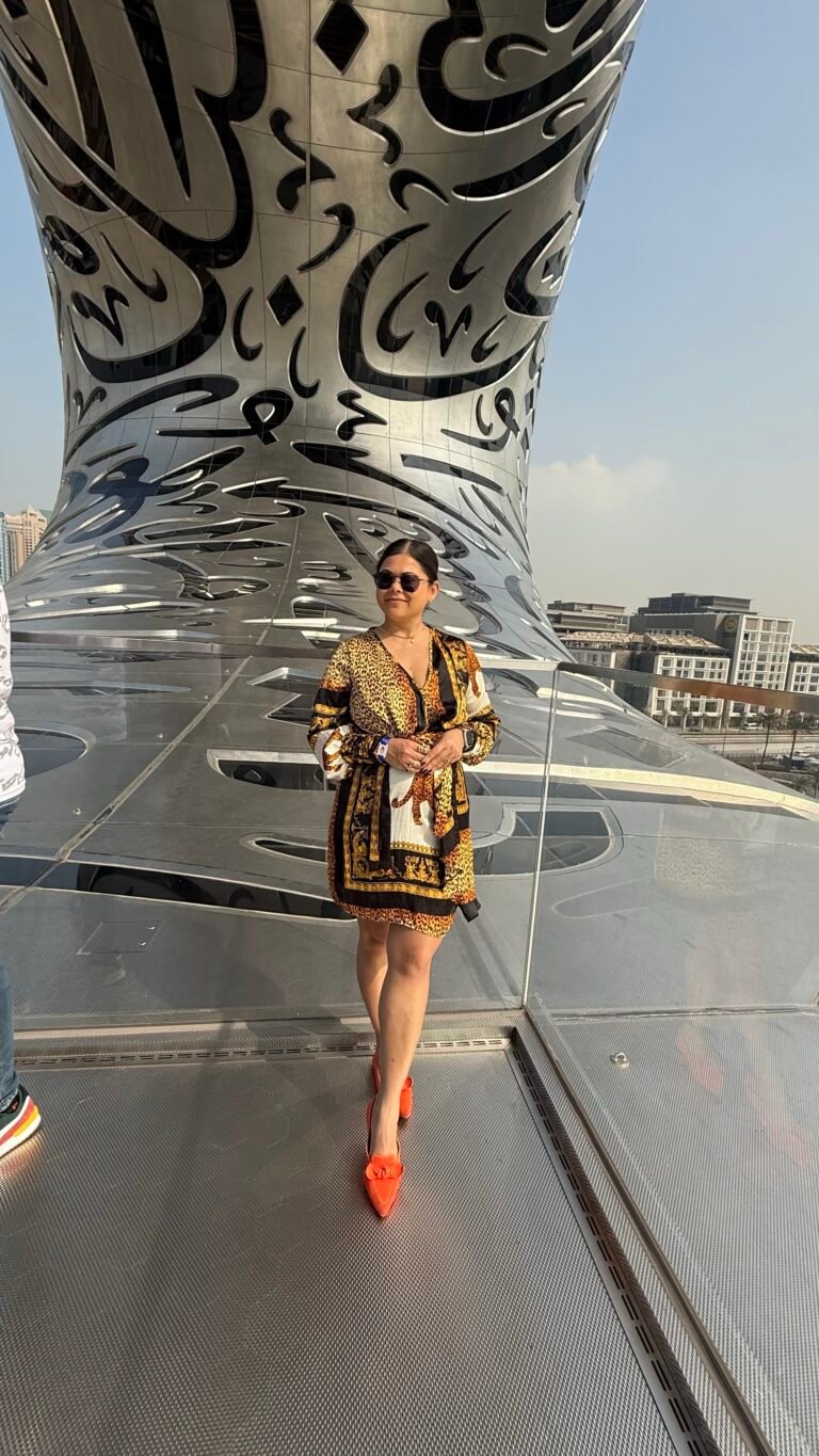What to pack for a trip to Dubai: Insta-Worthy outfits for Dubai ...